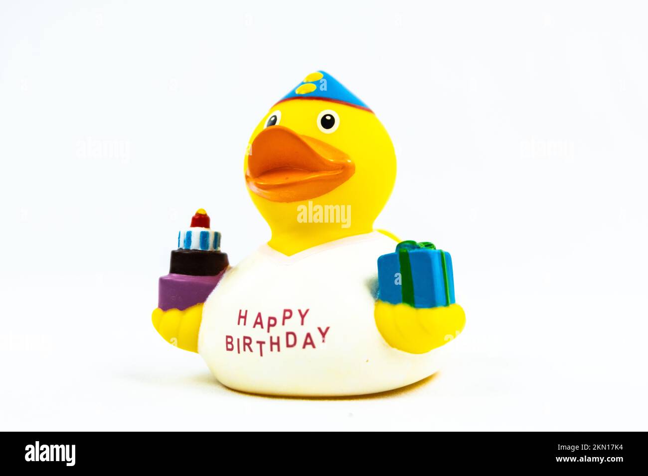Happy birthday Duck Floating Toy with cake and gift Stock Photo - Alamy