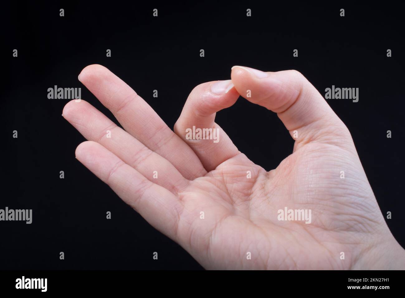 Black hand sign language hi-res stock photography and images - Alamy