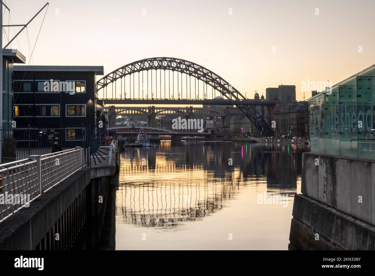 Hms calliope river tyne hi-res stock photography and images - Alamy