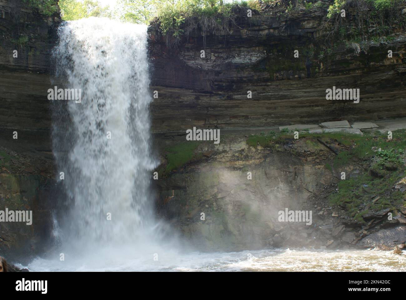 A beautiful view of the Minnehaha Falls in Minnesota, United States ...