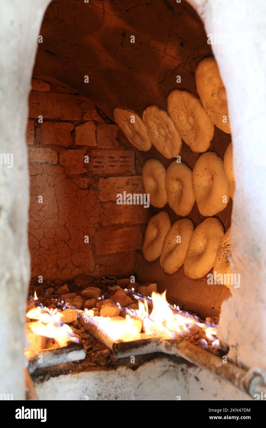 Tashkent bread chorsu hi-res stock photography and images - Alamy