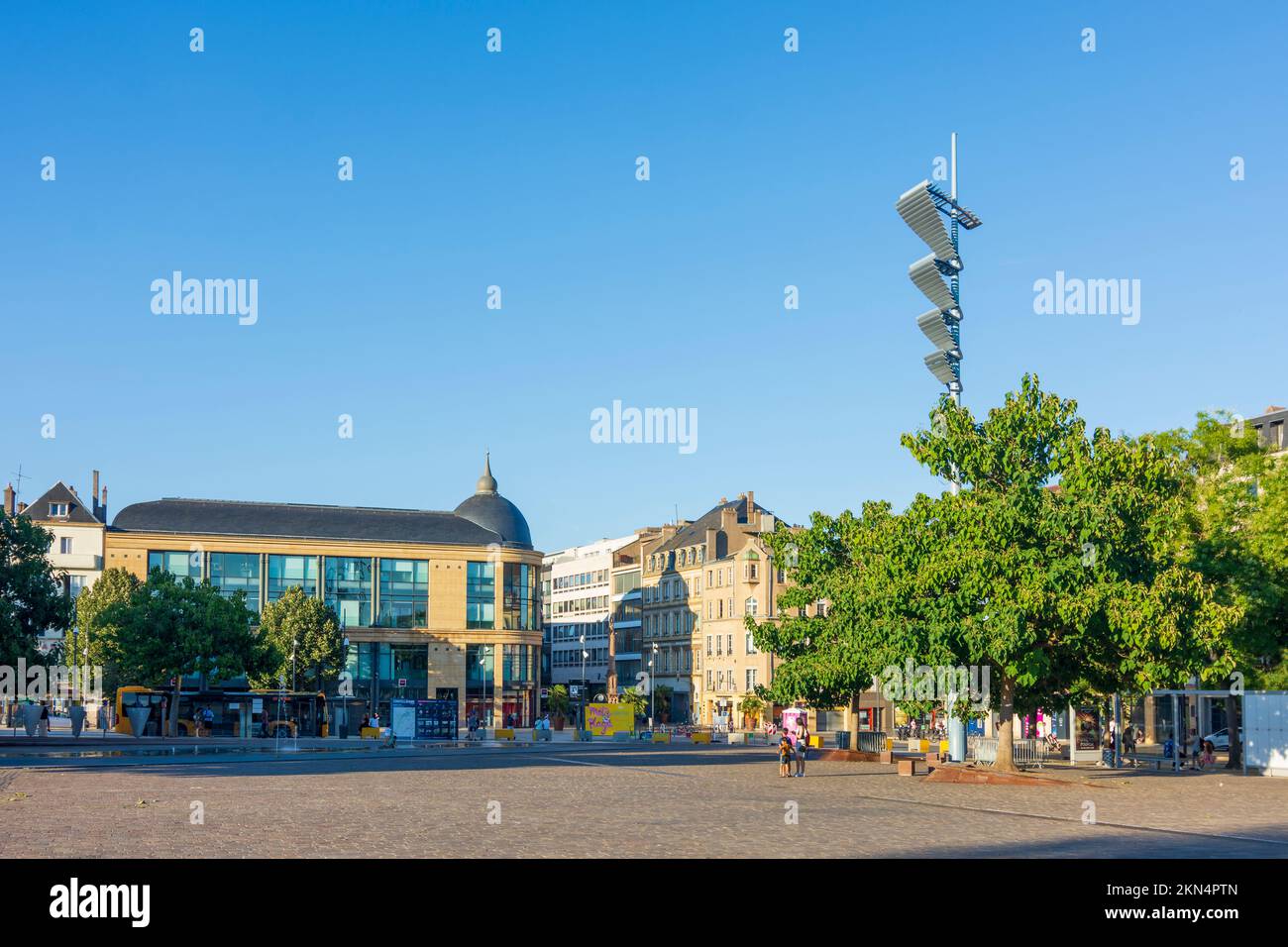 Square place de la republique in lorraine lothringen hi-res stock ...
