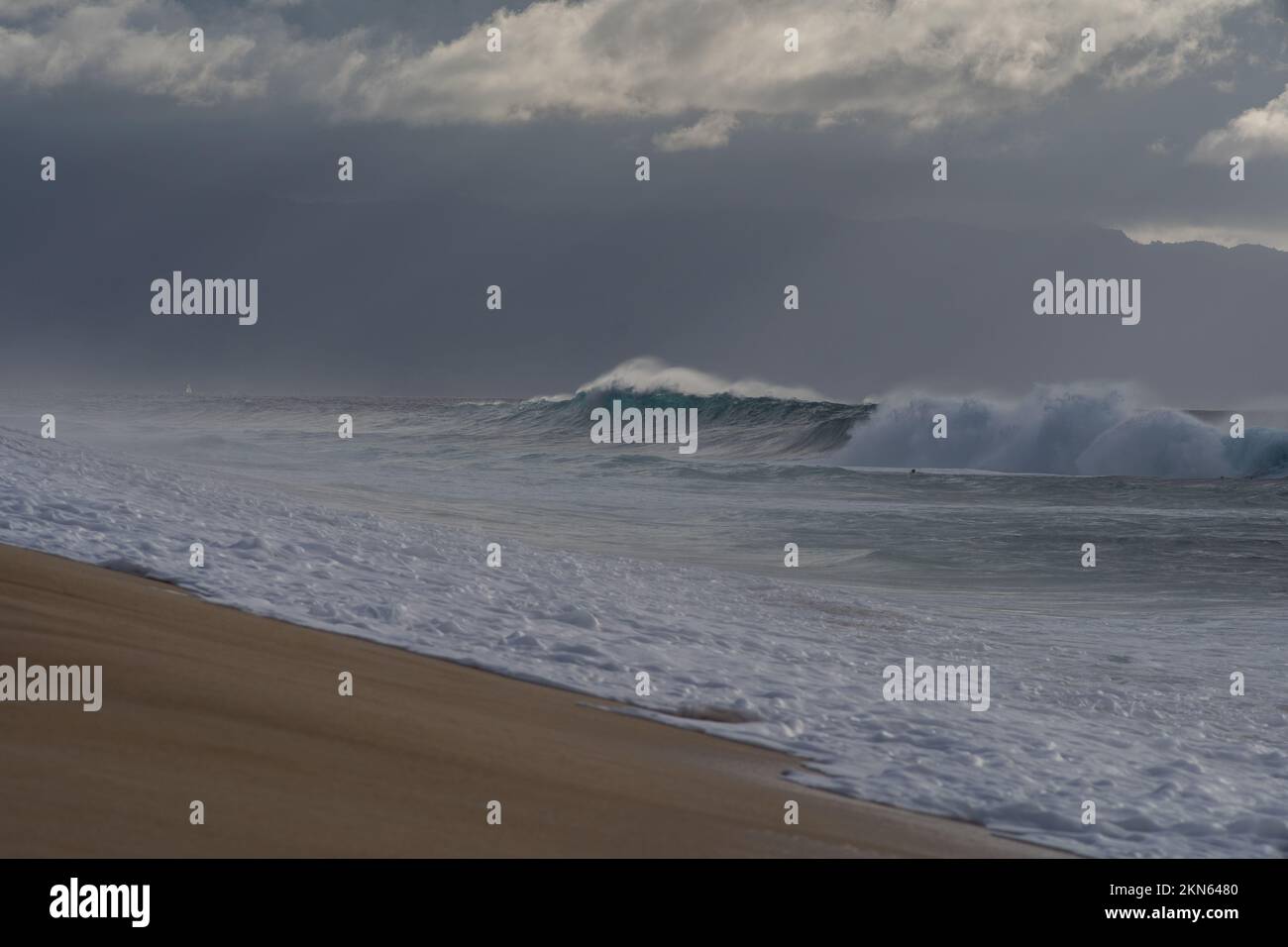 North Shore Banzai Pipeline high waves on Oahu Hawaii USA Stock Photo ...