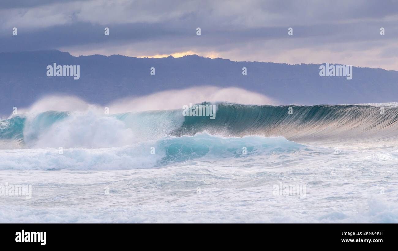 Banzai pipeline beach hawaii hi-res stock photography and images - Alamy