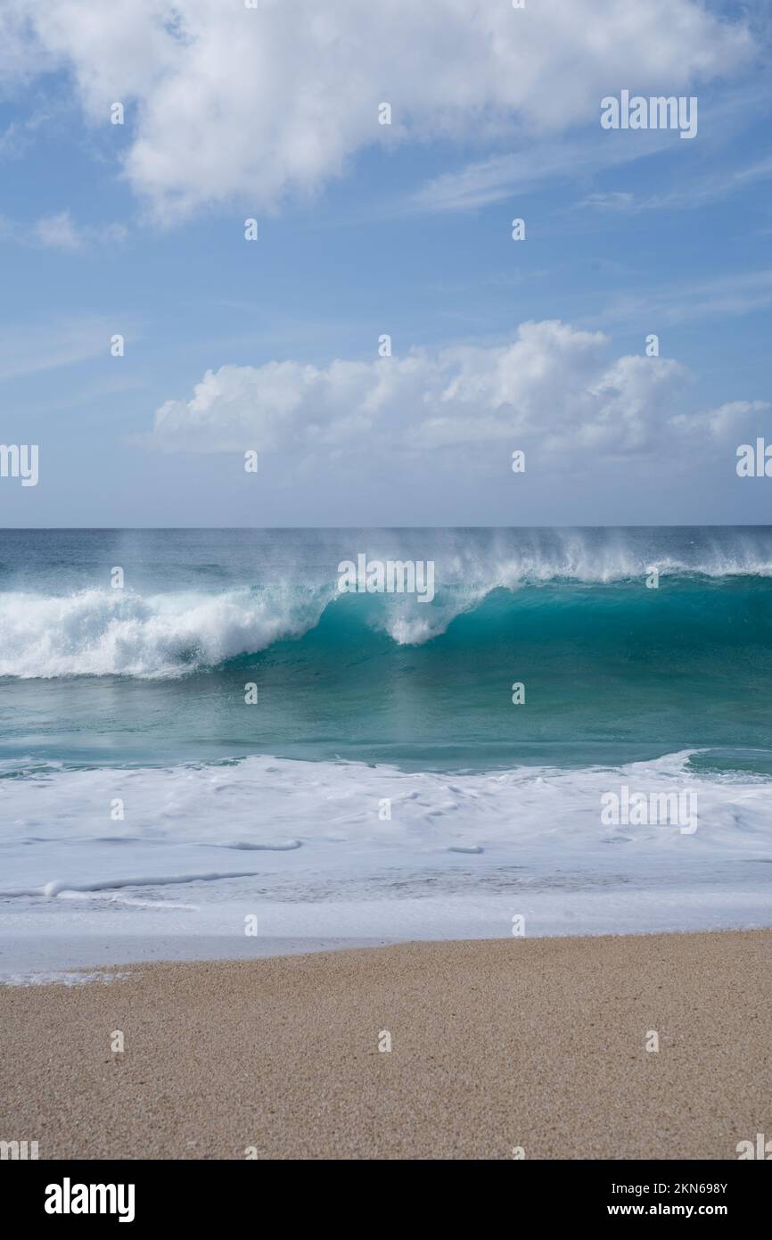 North shore banzai pipeline hi-res stock photography and images - Alamy