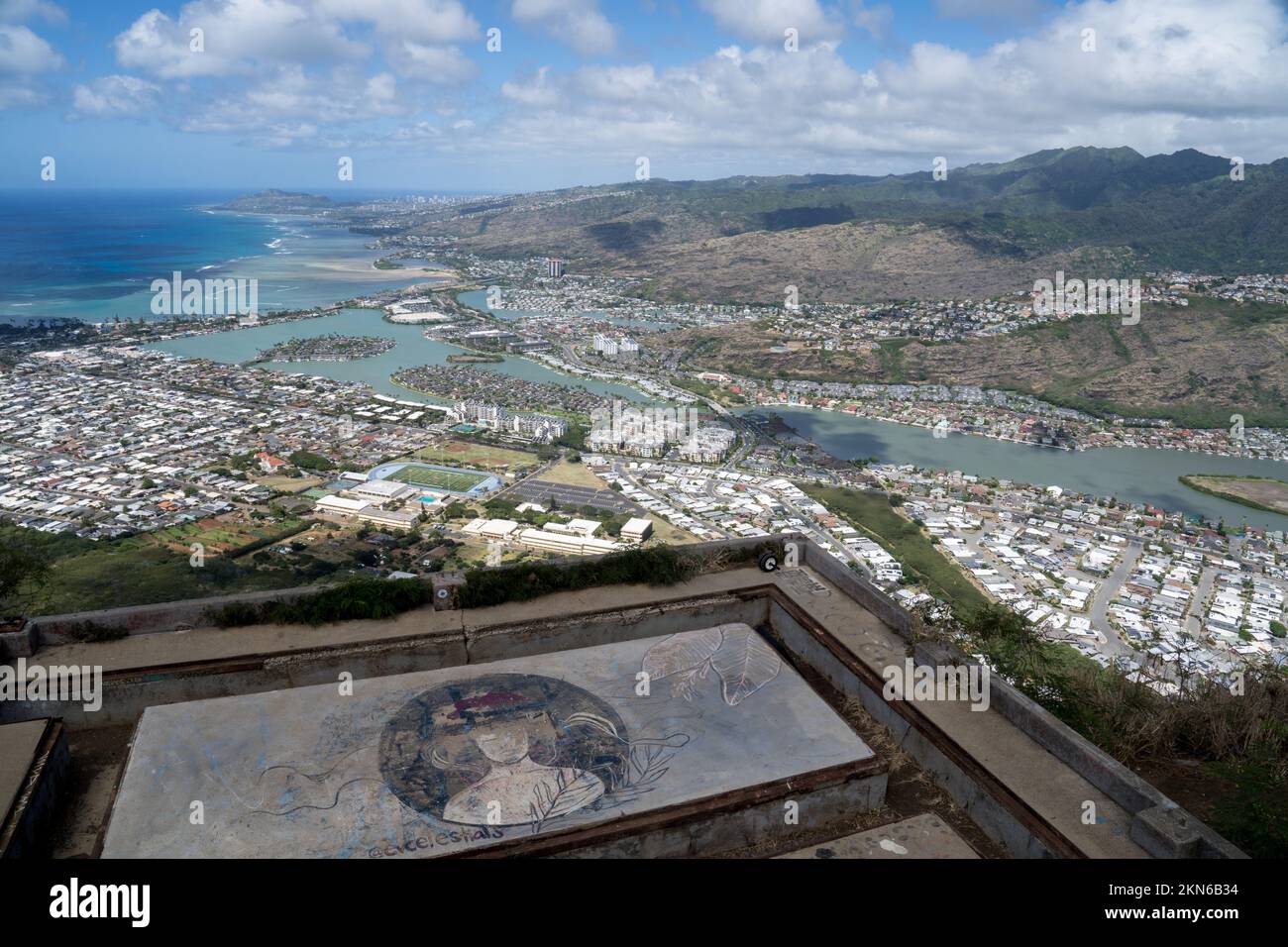 Suburbs of honolulu hi-res stock photography and images - Alamy