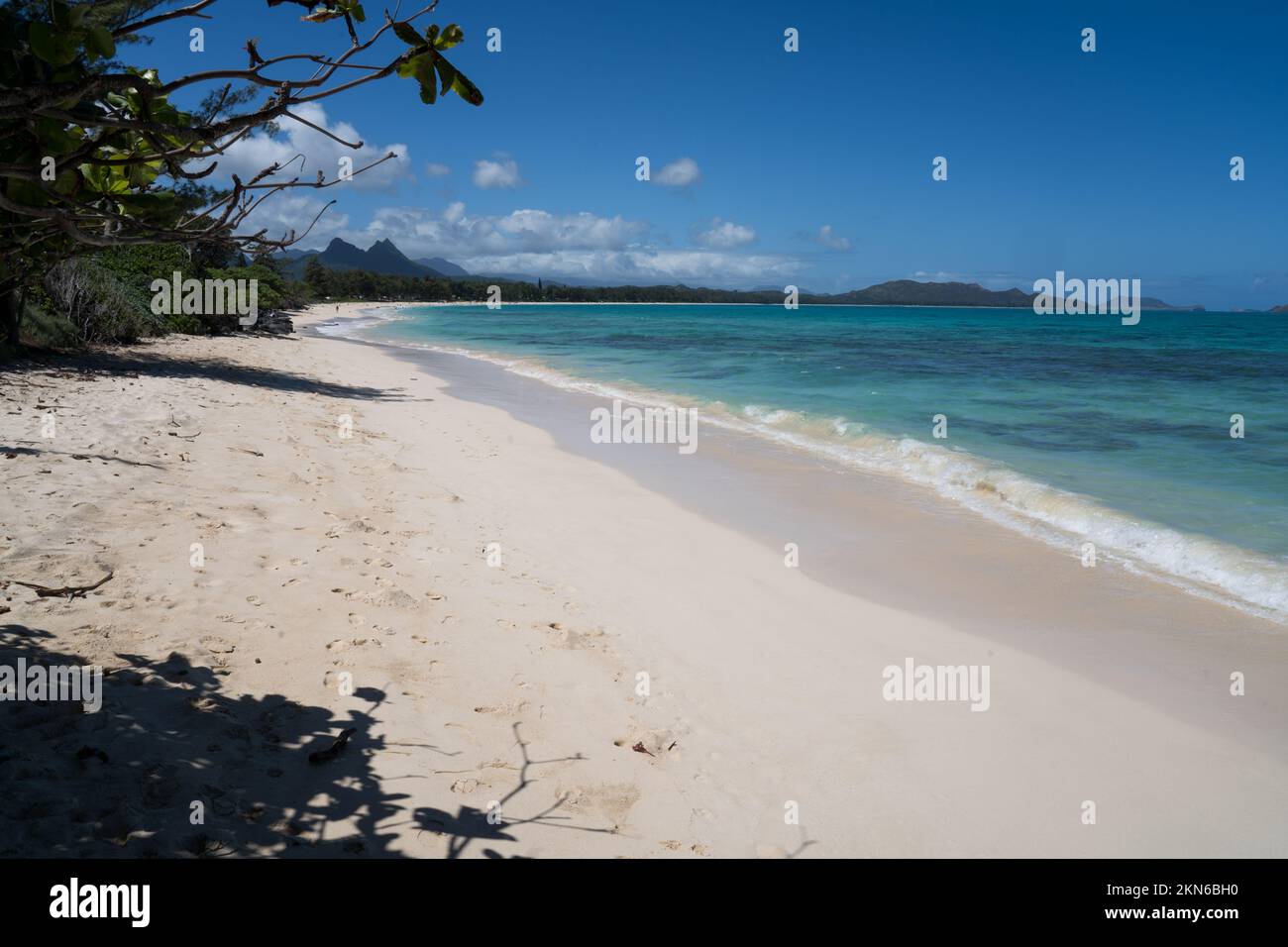 Hawaiian beach hi-res stock photography and images - Alamy