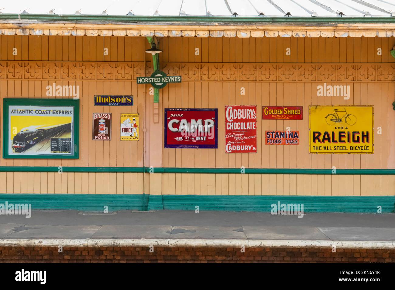 England, Sussex, Bluebell Railway, Horsted Keynes Station, Platform ...