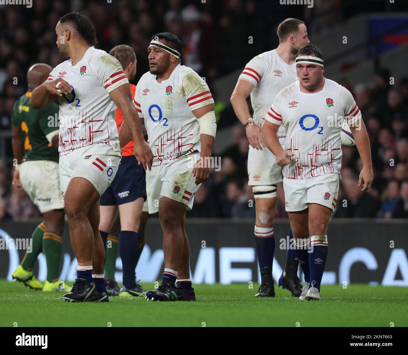 London ENGLAND - November 26: L-R England's Billy Vunipola and England ...
