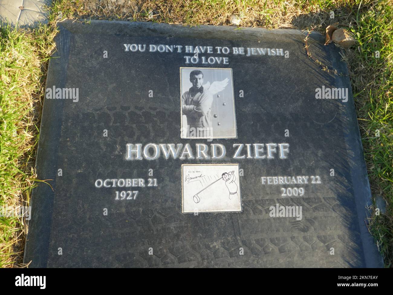 Los Angeles, California, USA 25th November 2022 Director Howard Zieff's ...