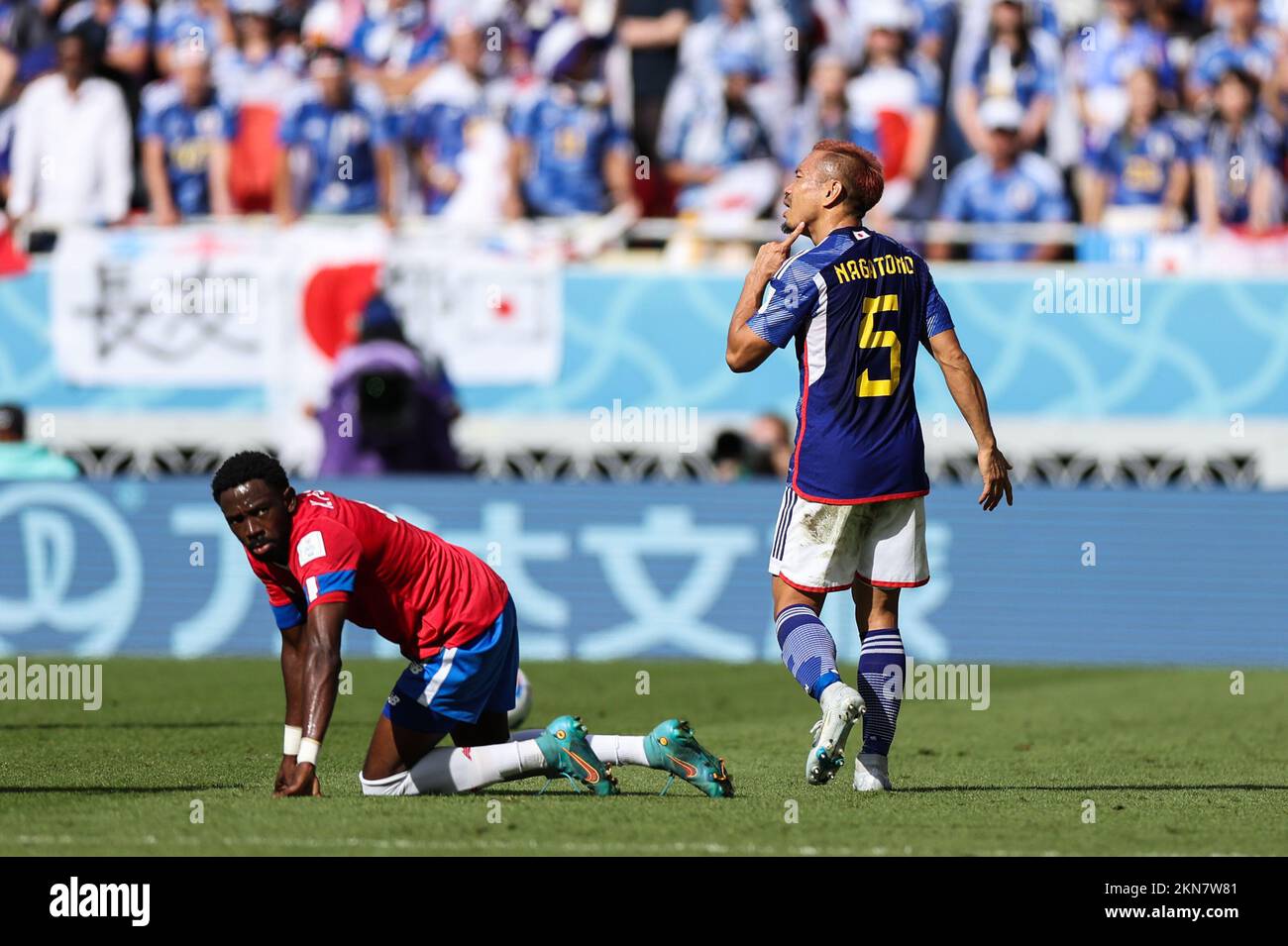Al Rayyan, Qatar. 27th Nov, 2022. Keysher Fuller (L) of Costa Rica and Nagatomo Yuto of Japan ...