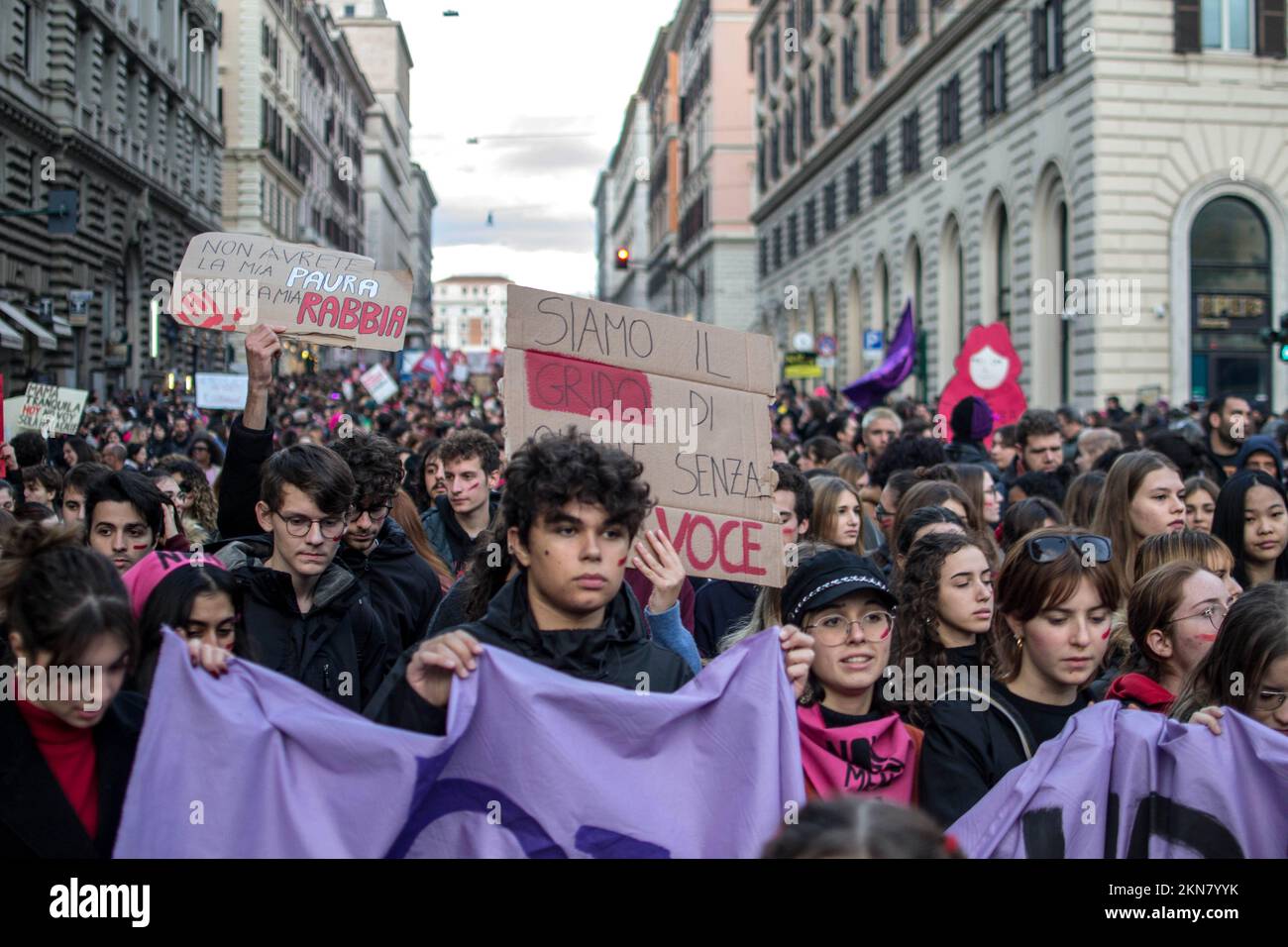 Rome, Italy. 26th Nov, 2022. Procession in Rome against violence ...