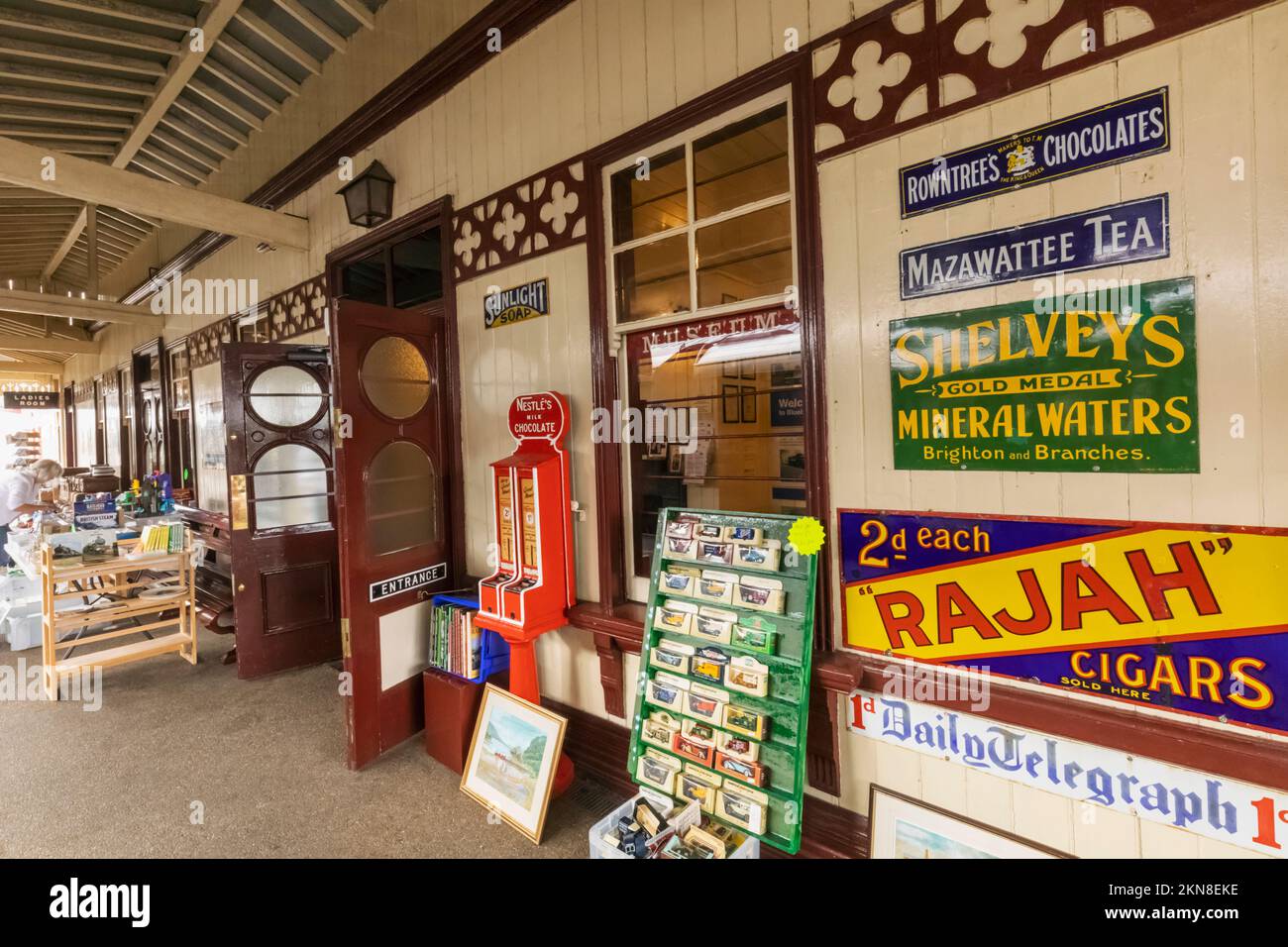 England, Sussex, Bluebell Railway, Sheffield Park Station, Platform ...