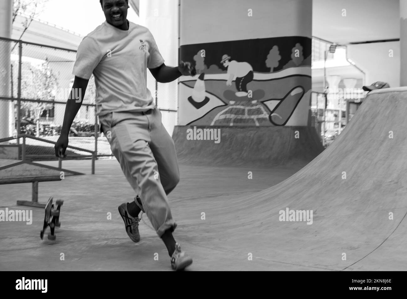 man skating in the skatepark Stock Photo - Alamy