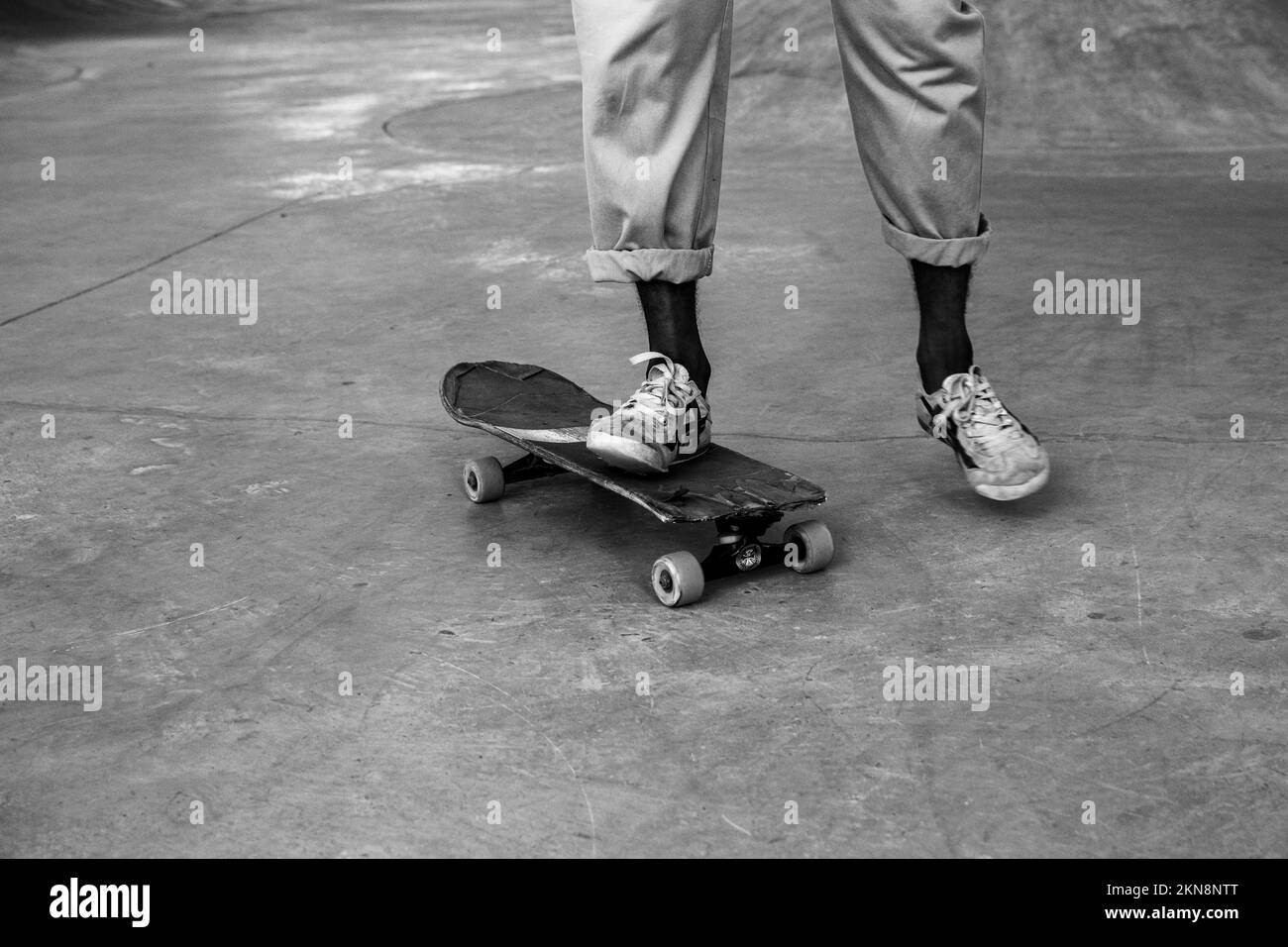 man skating in the skatepark Stock Photo - Alamy