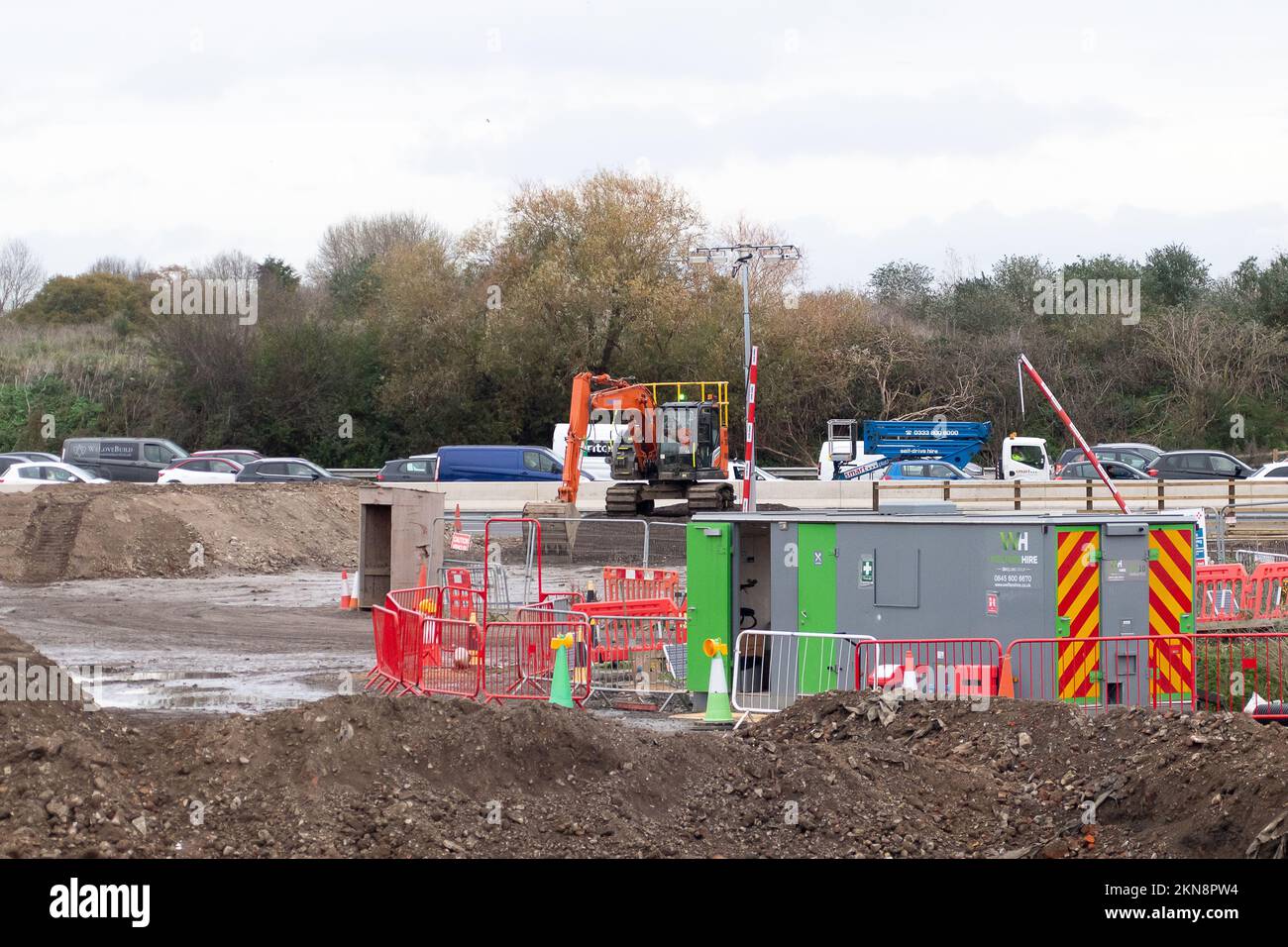 Slough, Berkshire, UK. 27th November, 2022. The M4 Smart Motorway ...