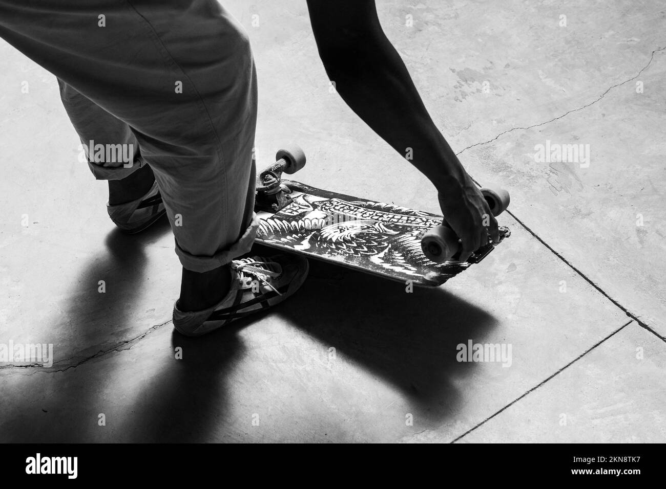 man skating in the skatepark Stock Photo - Alamy