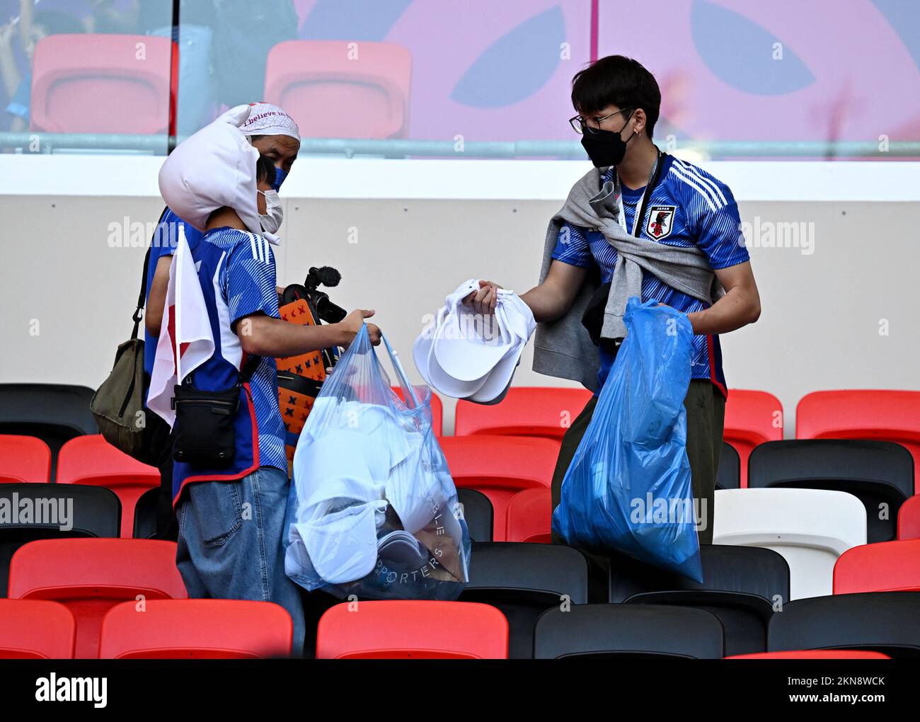 Japan fans clean hi-res stock photography and images - Alamy