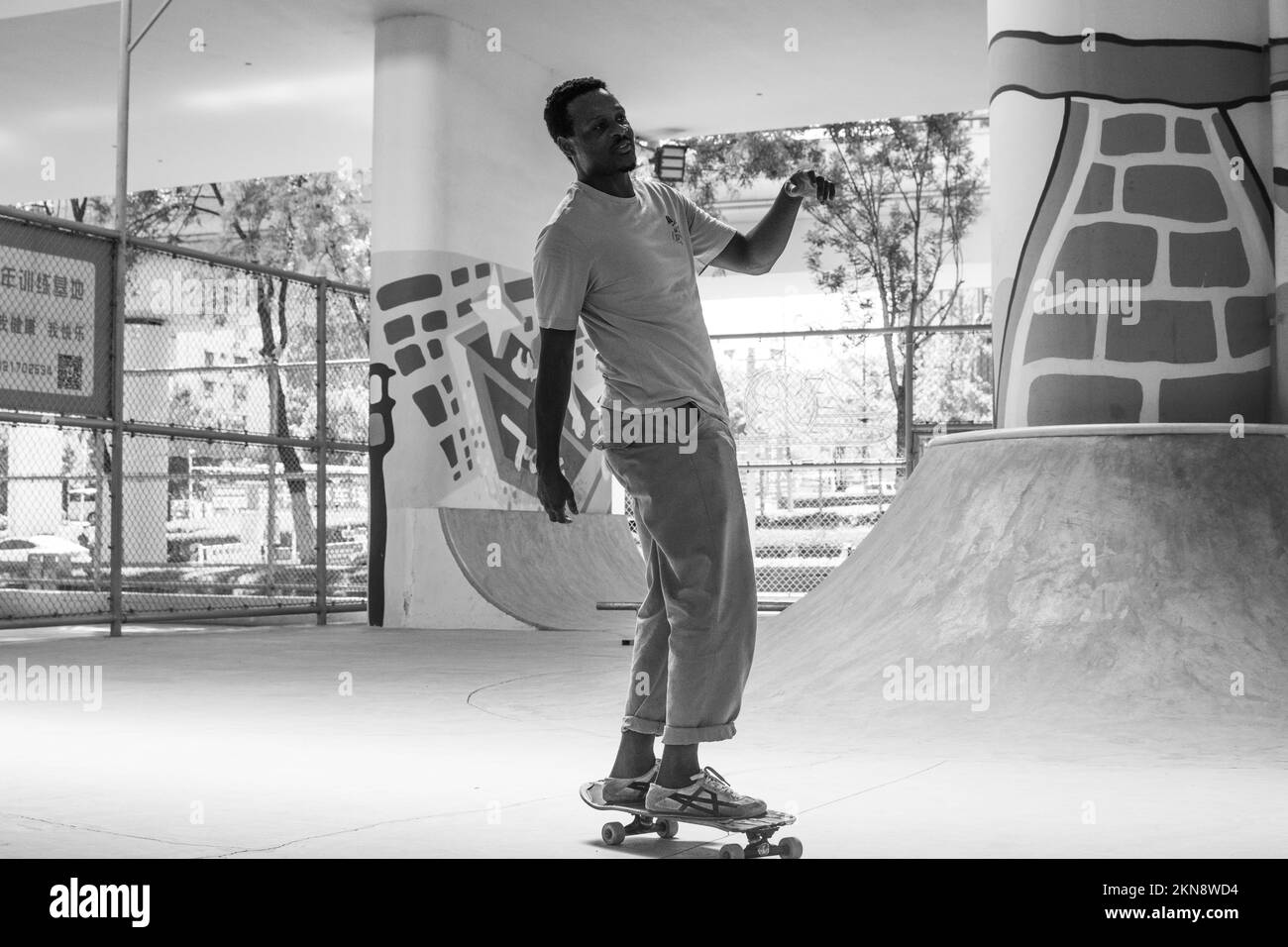 man skating in the skatepark Stock Photo - Alamy