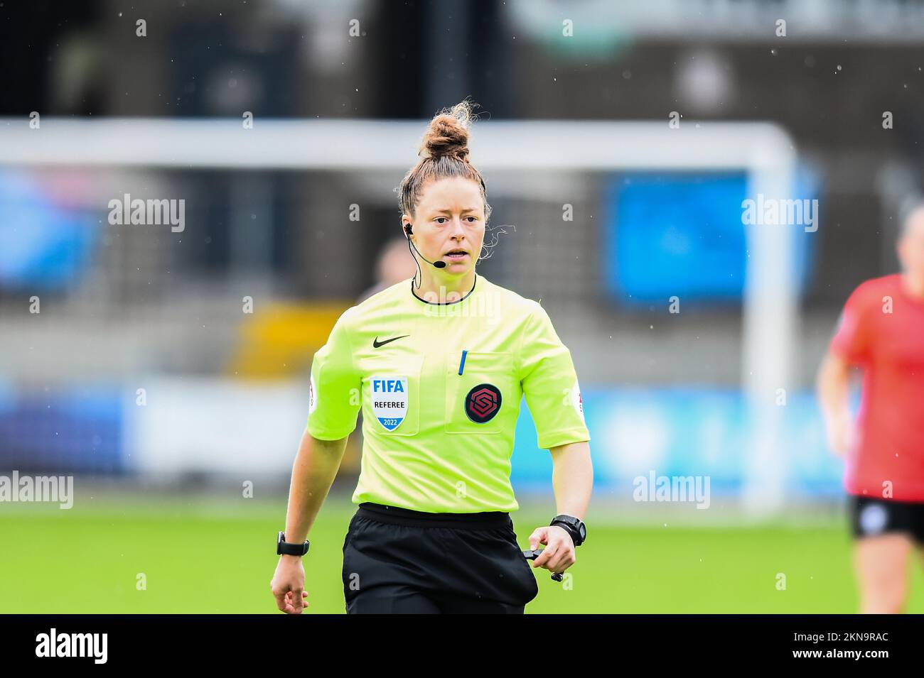 Referee kirsty dowle hi-res stock photography and images - Alamy