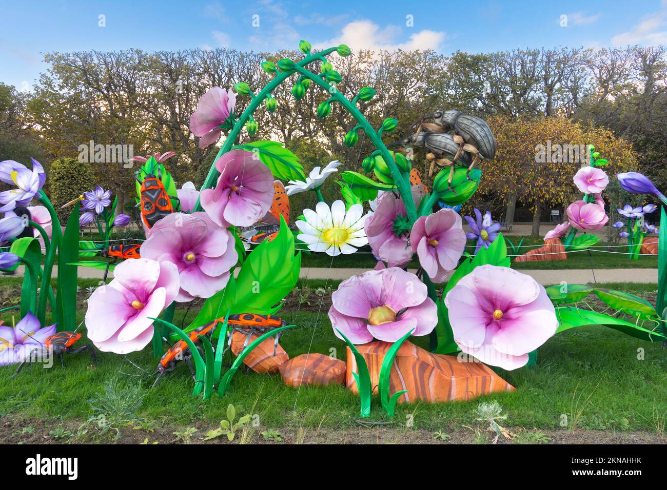 Display of giant artificial plants and insects in the Jardin des ...