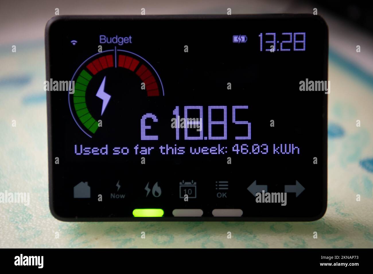 Slough, Berkshire, UK. 27th November, 2022. A household Smart Meter ...