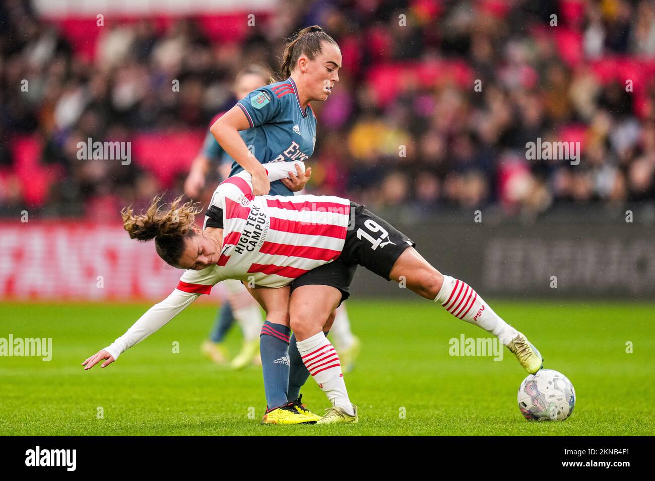 Eindhoven - Jeslynn Kuijpers of PSV V1, Annouk Boshuizen of Feyenoord ...
