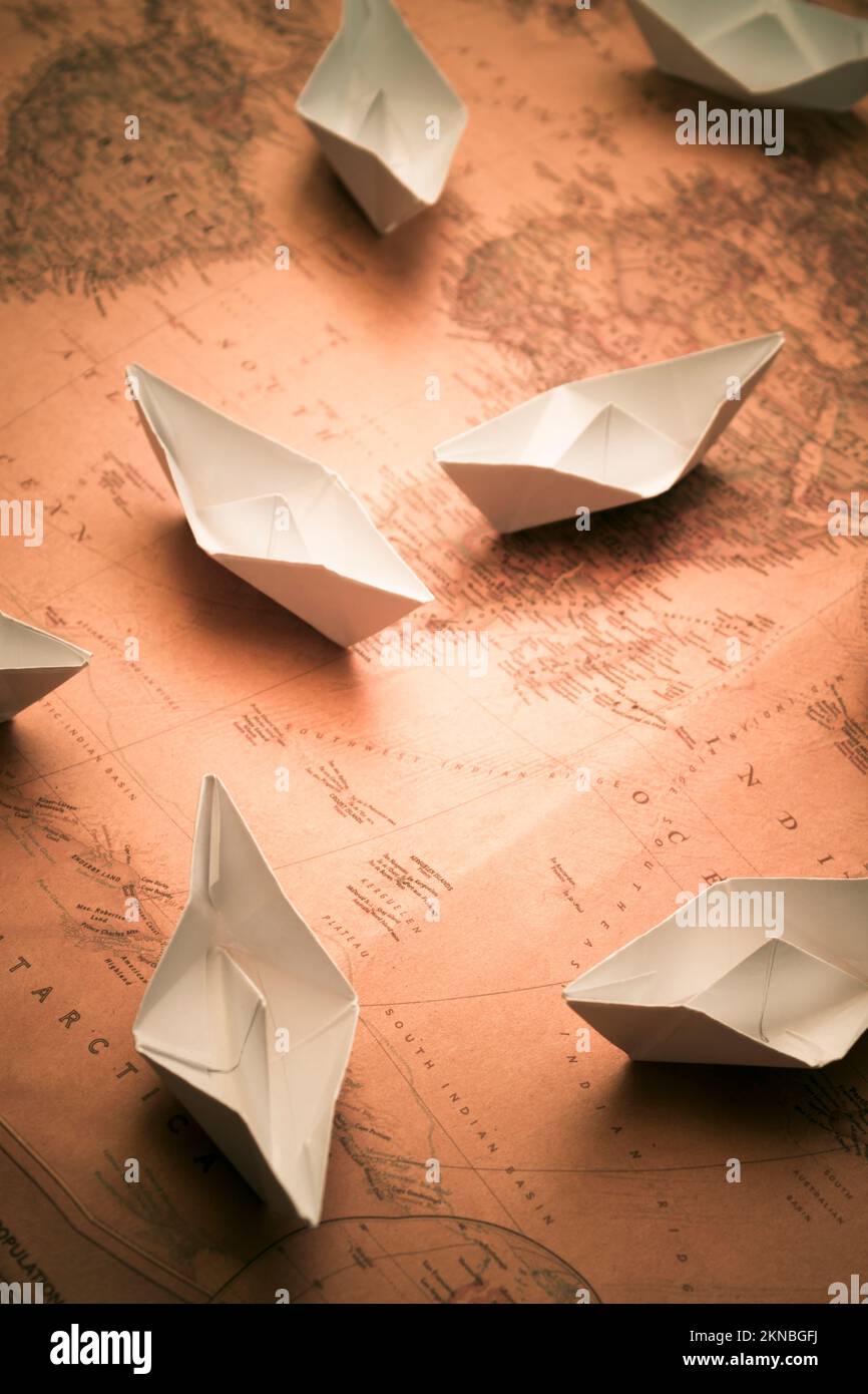 Map of cruise ships on ocean hi-res stock photography and images - Alamy