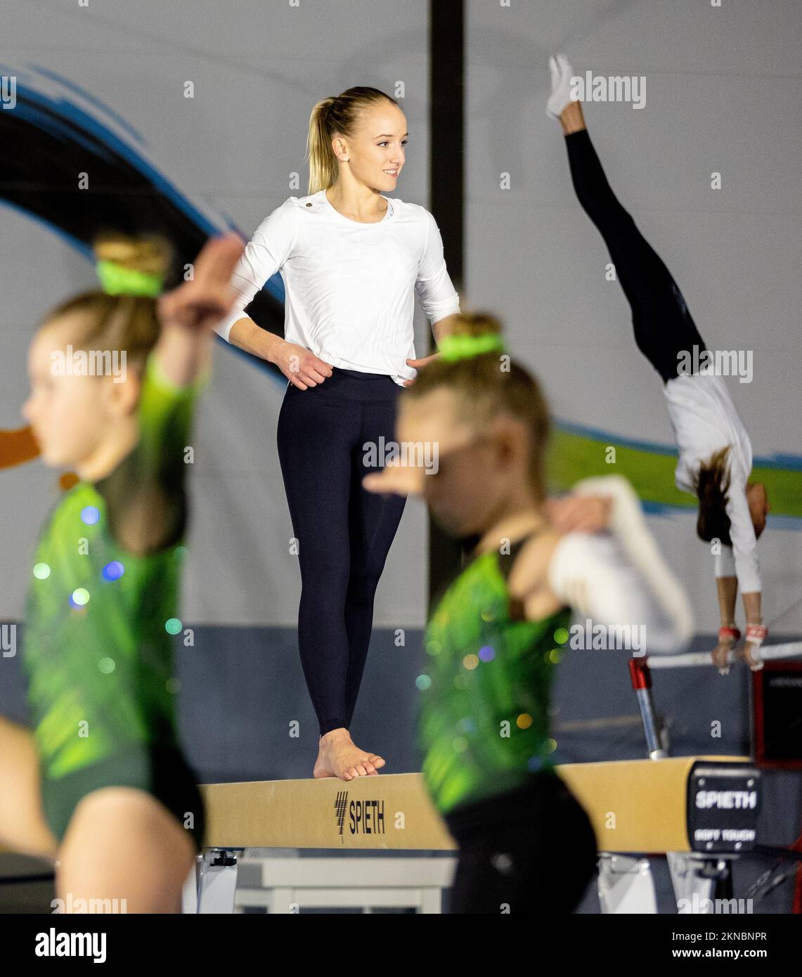 Top gymnastics academy hi-res stock photography and images - Alamy