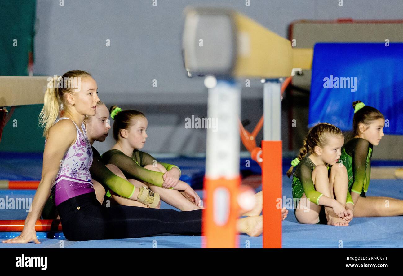 Gym lieke wevers hi-res stock photography and images - Alamy