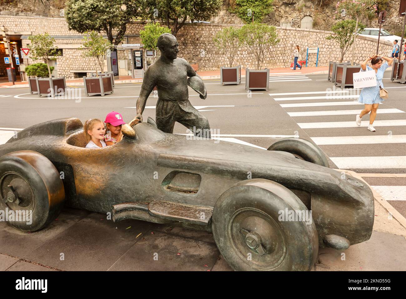 Photo opportunity,at,statue,sculpture,monument,of,Juan Manuel Fangio ...