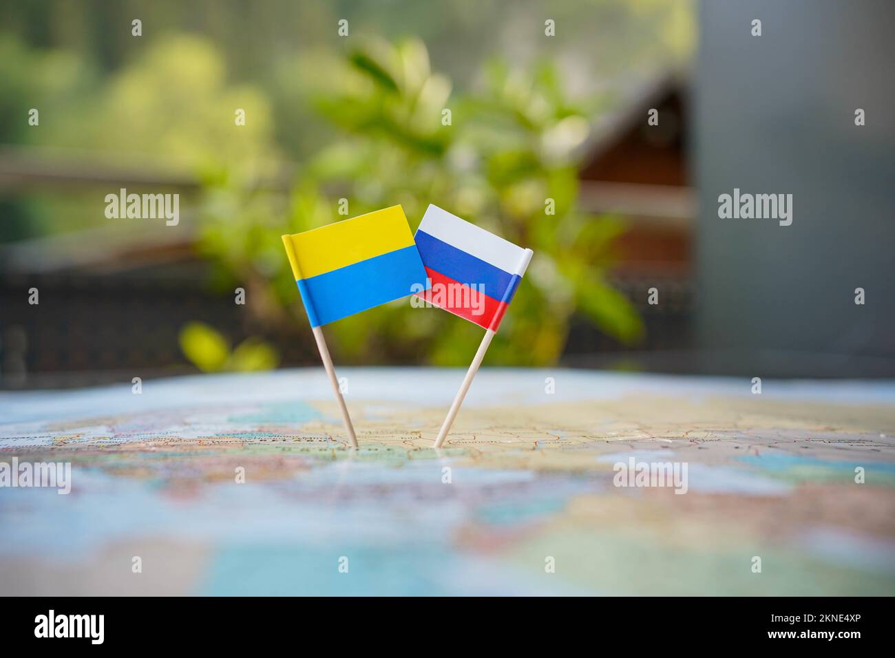 Peace negotiation hi-res stock photography and images - Alamy