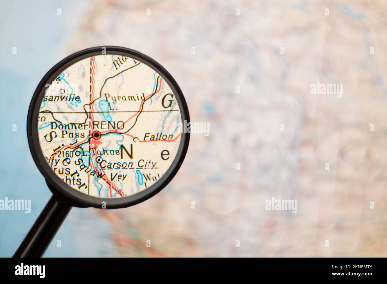 map under magnifying glass - Reno Stock Photo - Alamy
