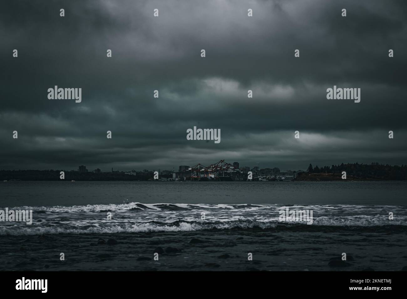South end container terminal hi-res stock photography and images - Alamy