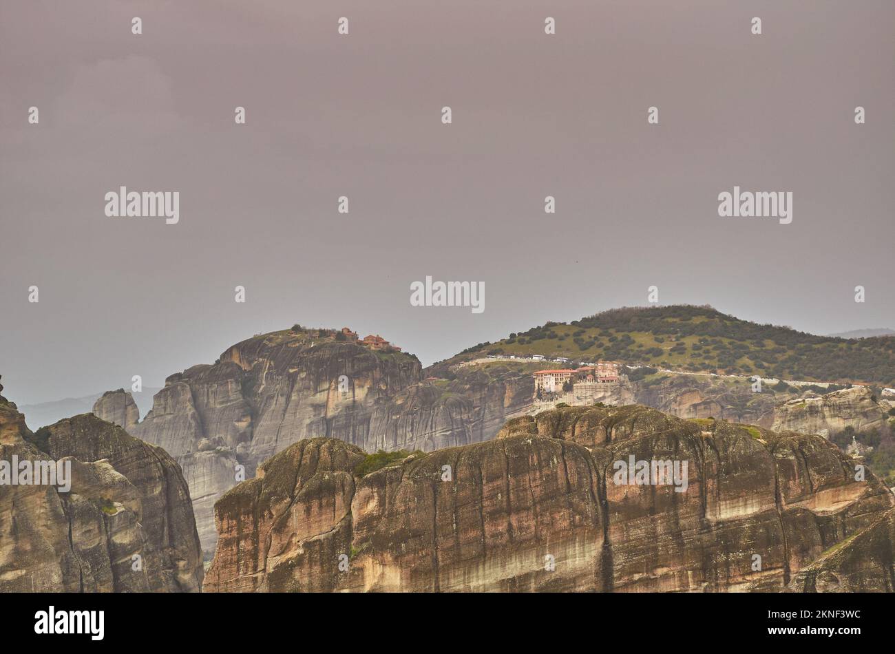 Panoramic photo of rock formations and the monasteries of Meteora above ...