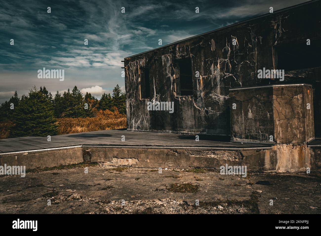 Radar Building in Fort McNab National Historic Site McNabs Island, Nova ...