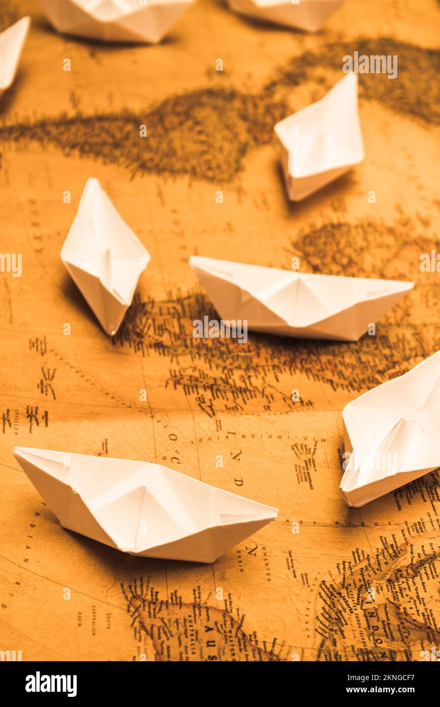 Mapping the oceans hi-res stock photography and images - Alamy