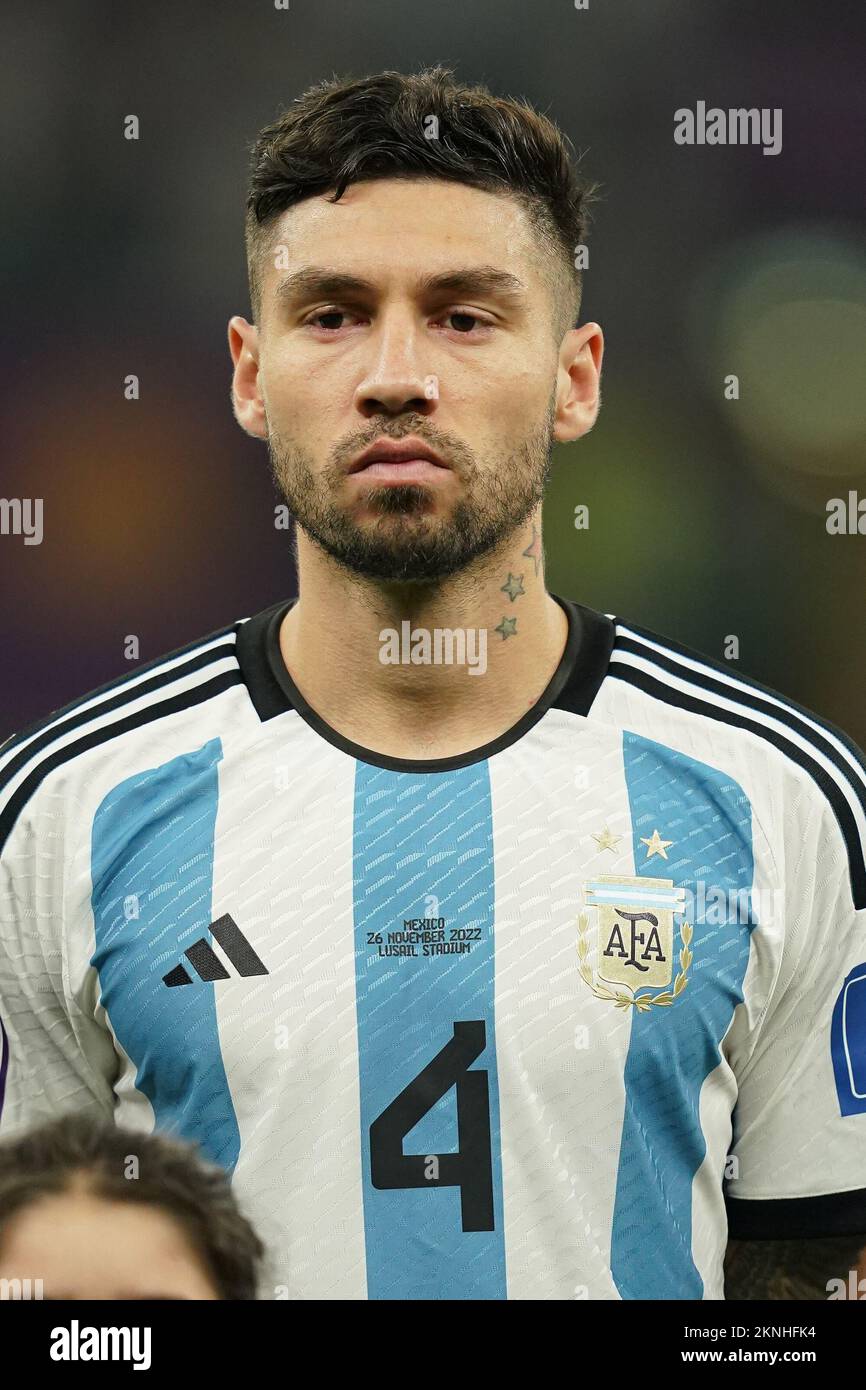 LUSAIL, QATAR - NOVEMBER 26: Player of Argentina Guido Rodríguez sings ...