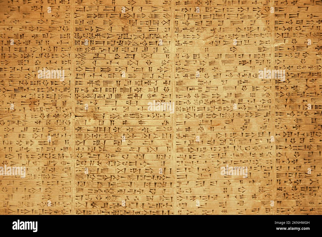 Sumerian cuneiform tablet hi-res stock photography and images - Alamy