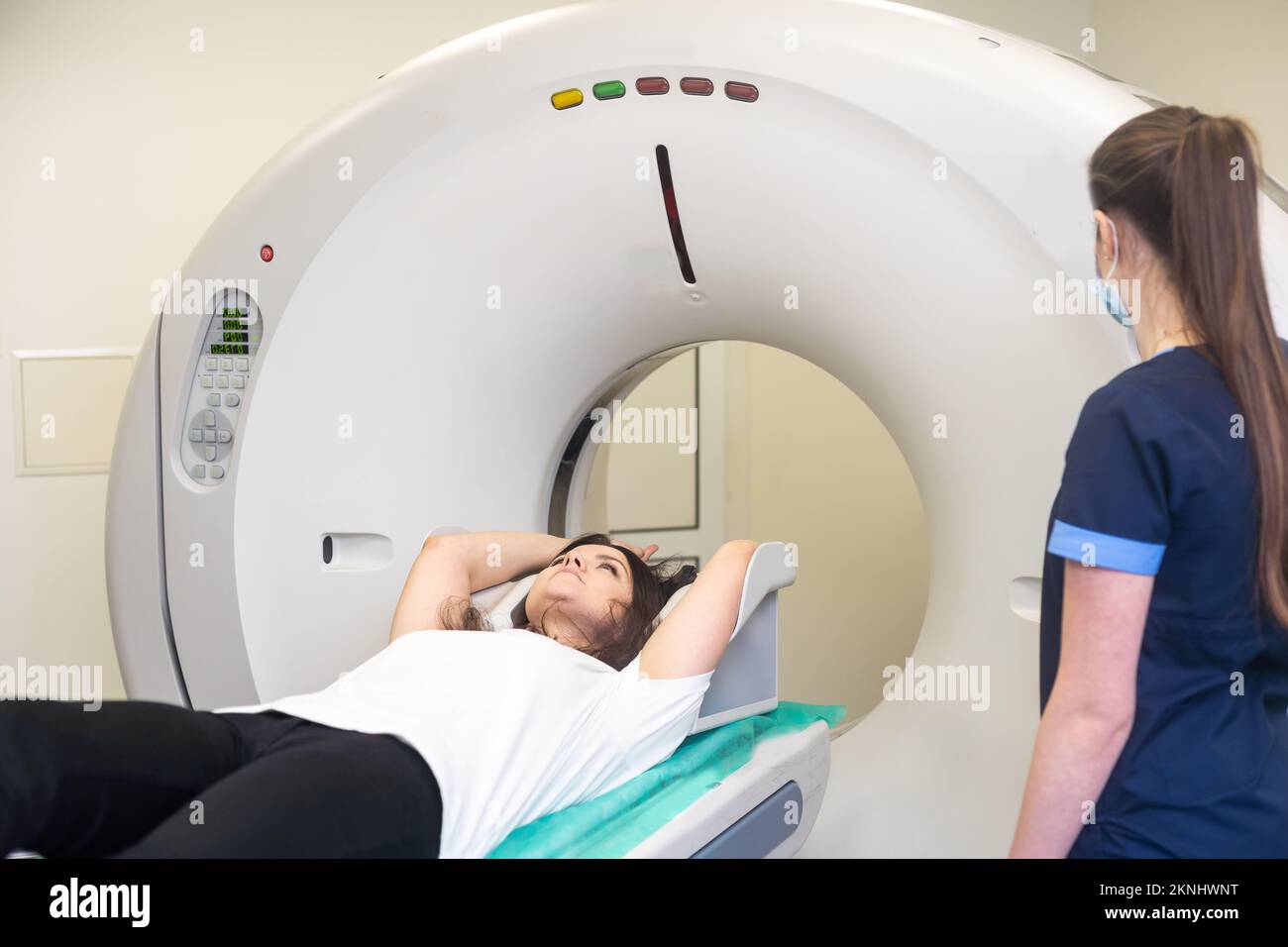 Computer tomograph. Magnetic resonance imaging Stock Photo - Alamy