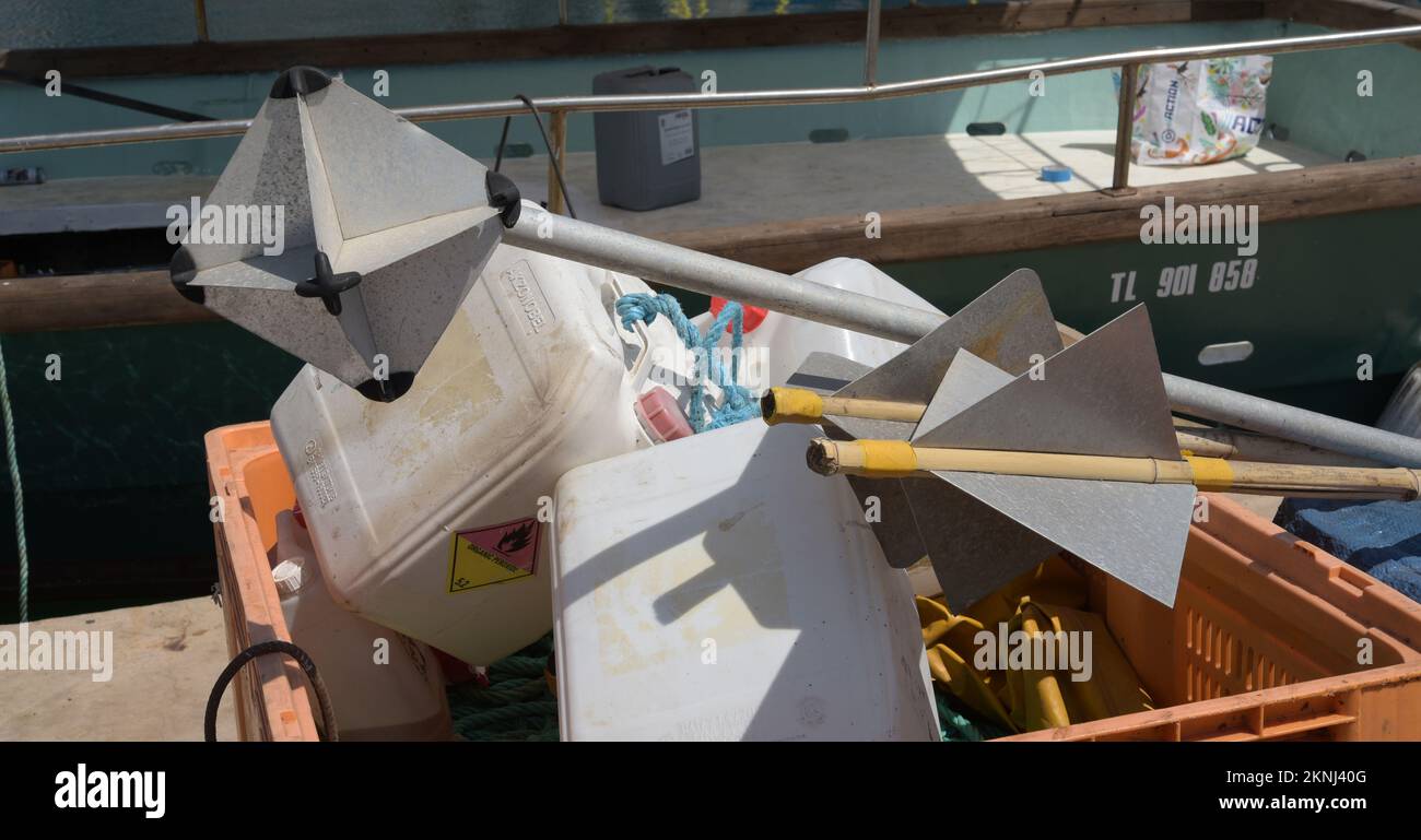 Radar reflector hi-res stock photography and images - Alamy