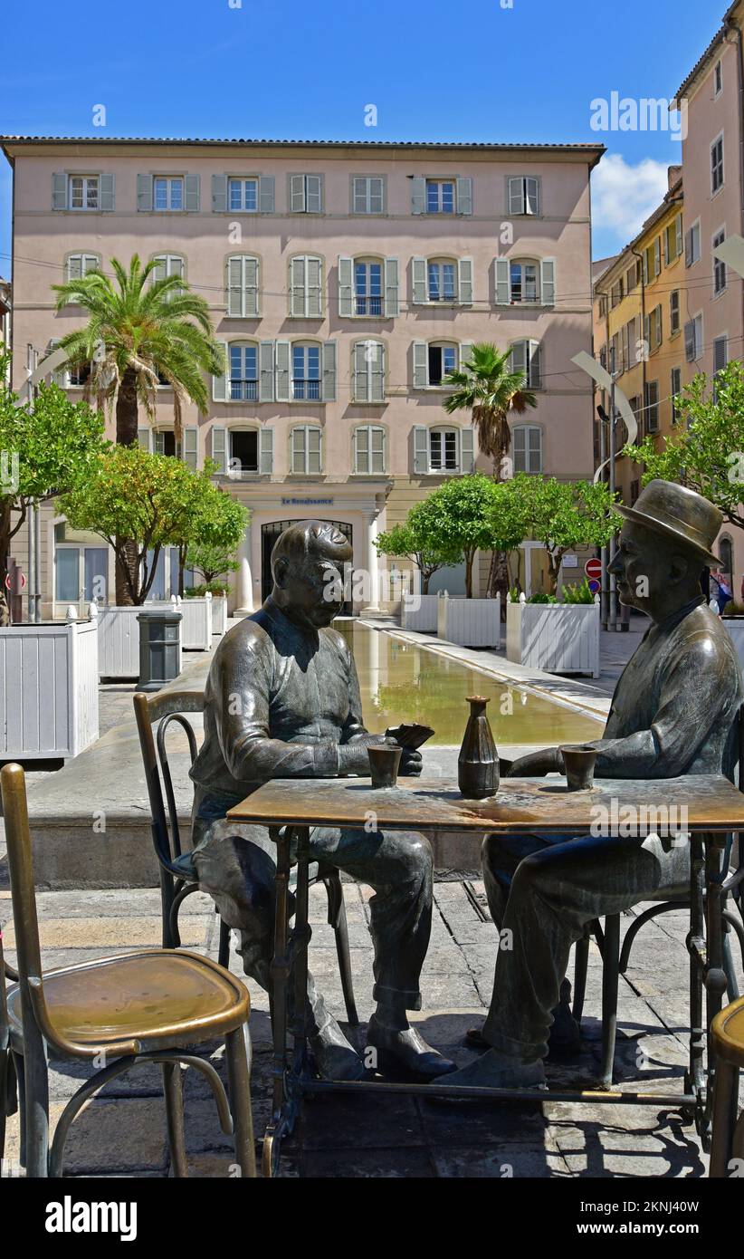 Statues of Marcel Pagnol's famous card game between Cesar and Panisse ...