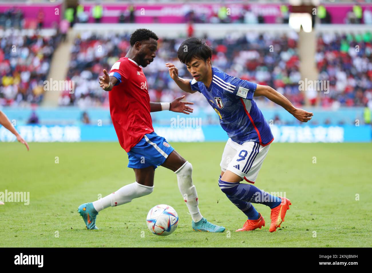 Al Rayyan, Qatar. 27th Nov, 2022. (L to R) Keysher Fuller (CRC), Kaoru Mitoma (JPN) Football ...