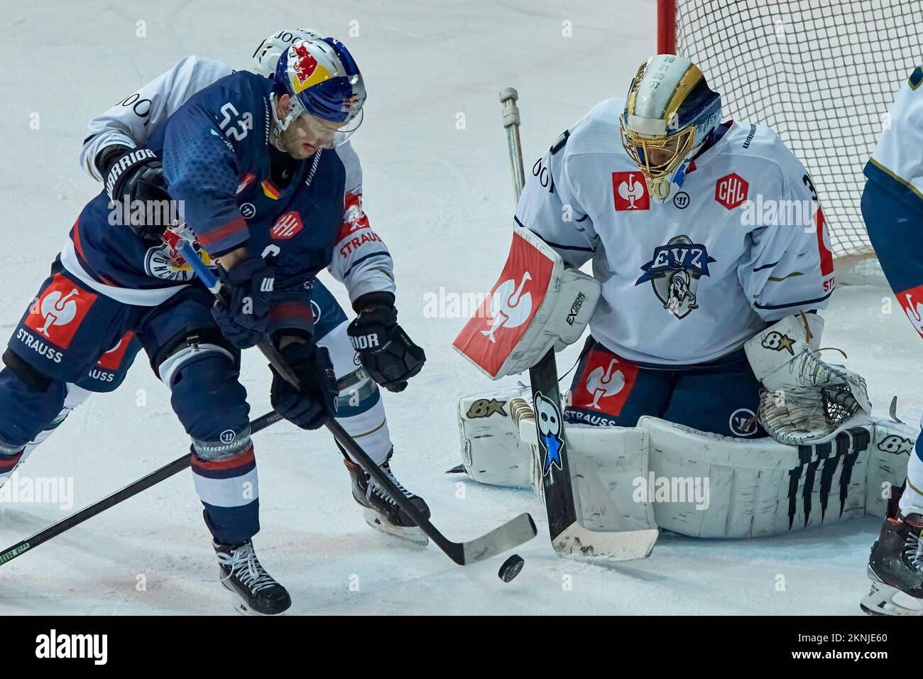 Hager patrick ehc red bull munchen rbm52 hi-res stock photography and ...