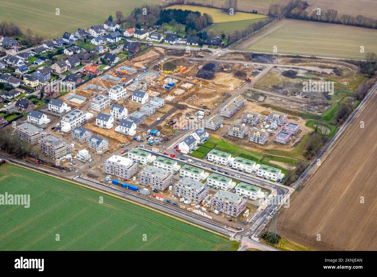 Aerial view, residential park Emscherquelle, former Emscher barracks ...