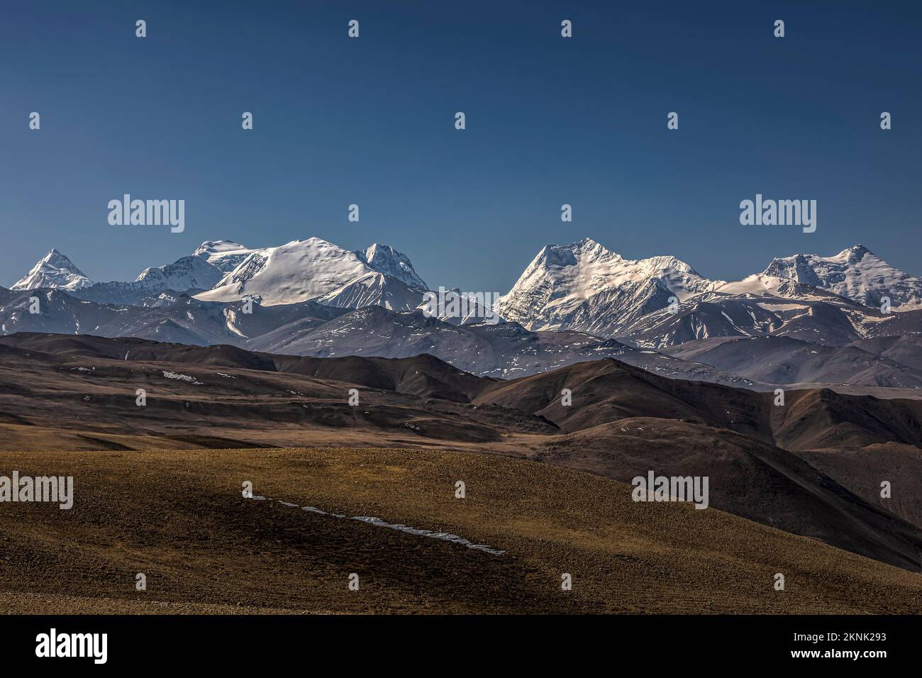 Dingri county hi-res stock photography and images - Alamy