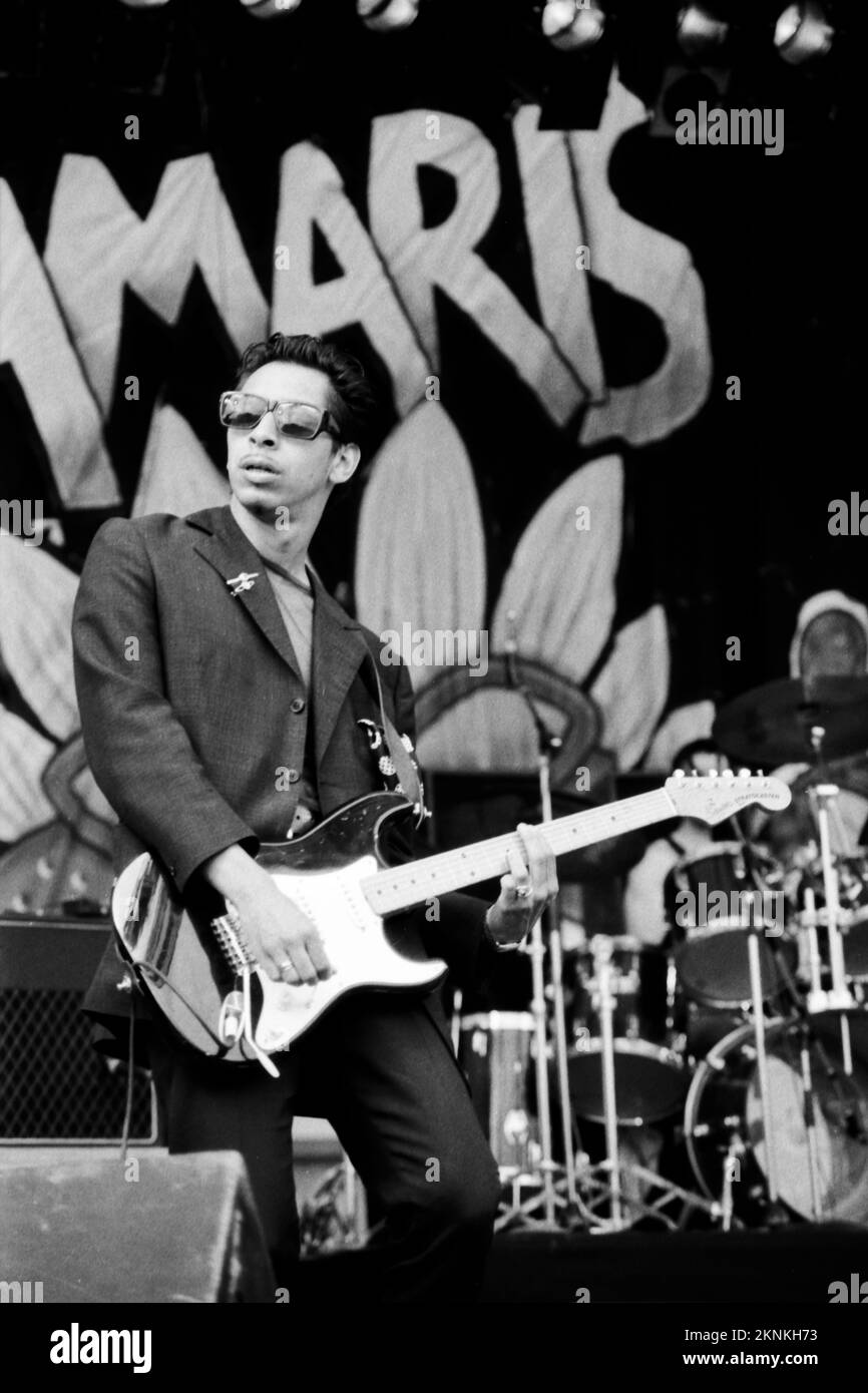 The Gun Club live in concert in France in the 1990s - Kid Congo Powers ...