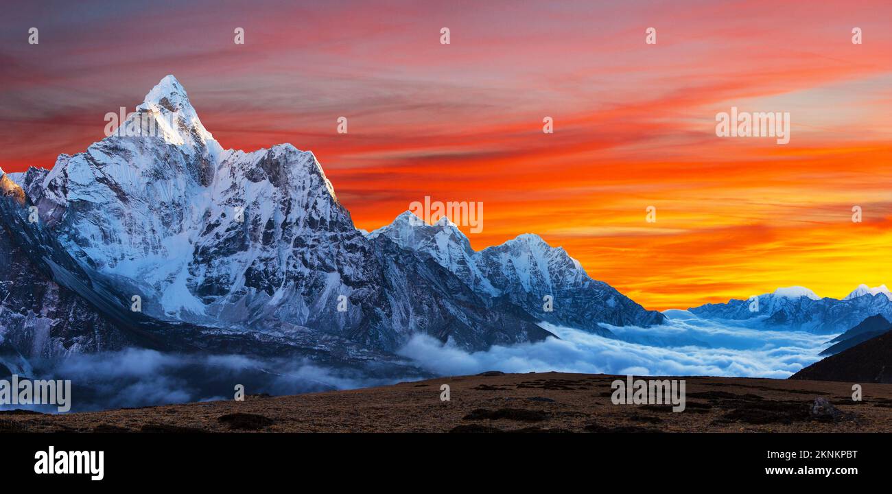Evening view of Ama Dablam on the way to Everest Base Camp - Nepal ...