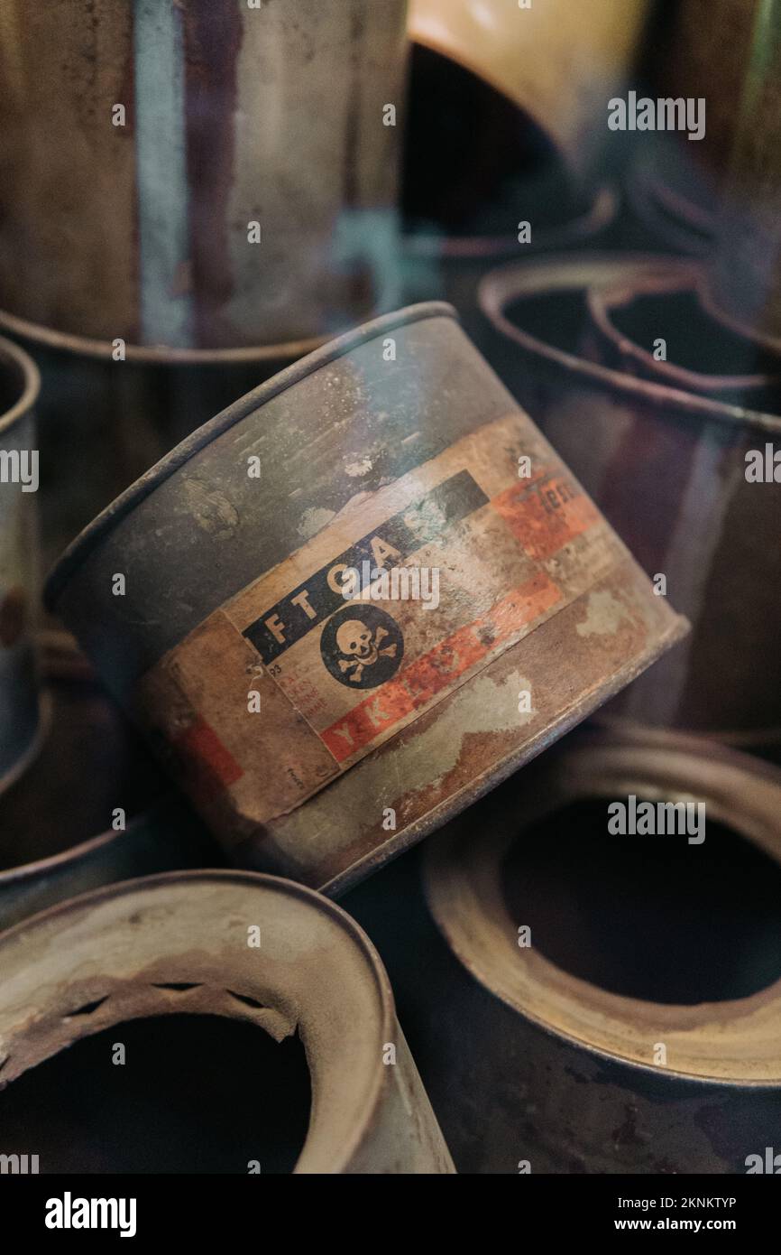 Toxic chemical cans hi-res stock photography and images - Alamy