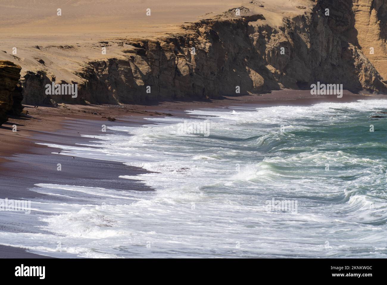 Red beach in paracas hi-res stock photography and images - Alamy